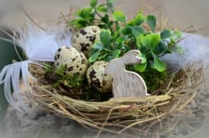 10 Egg Decorating Books for Gorgeous Easter Eggs